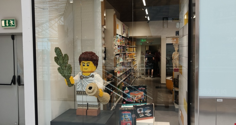 Κατάστημα THE MALL ATHENS [LEGO] | Moustakastoys.gr